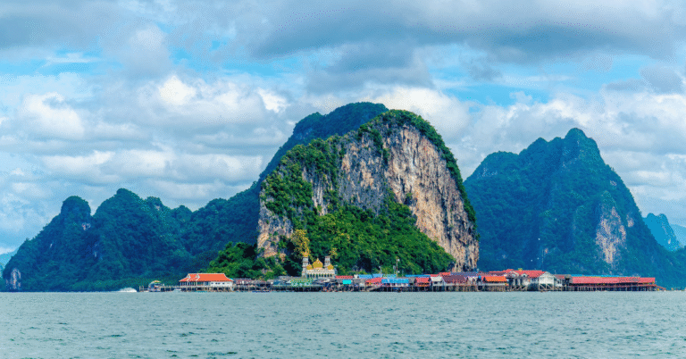 An Adventure in the Region's Most Famous Bay